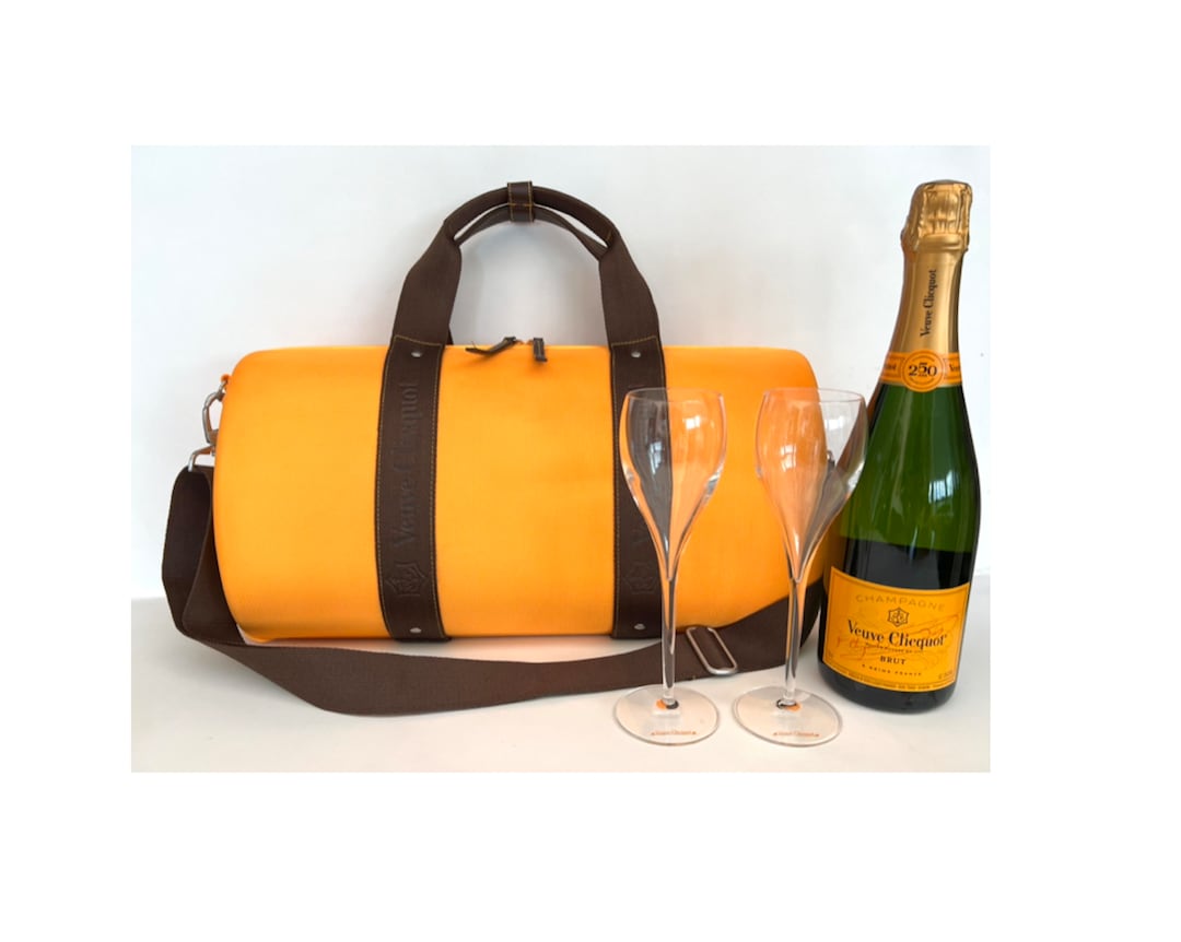 RARE VEUVE CLICQUOT Champagne Neoprene Traveller With Champagne & 2 ...