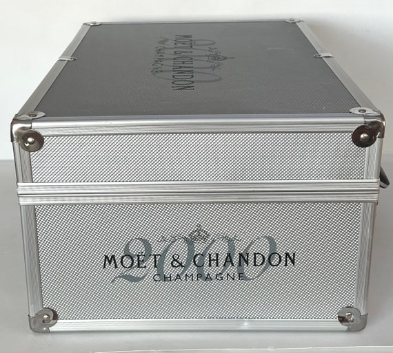 RARE MOET CHANDON Champagne 2000 Millenium Silver Alu… - Gem