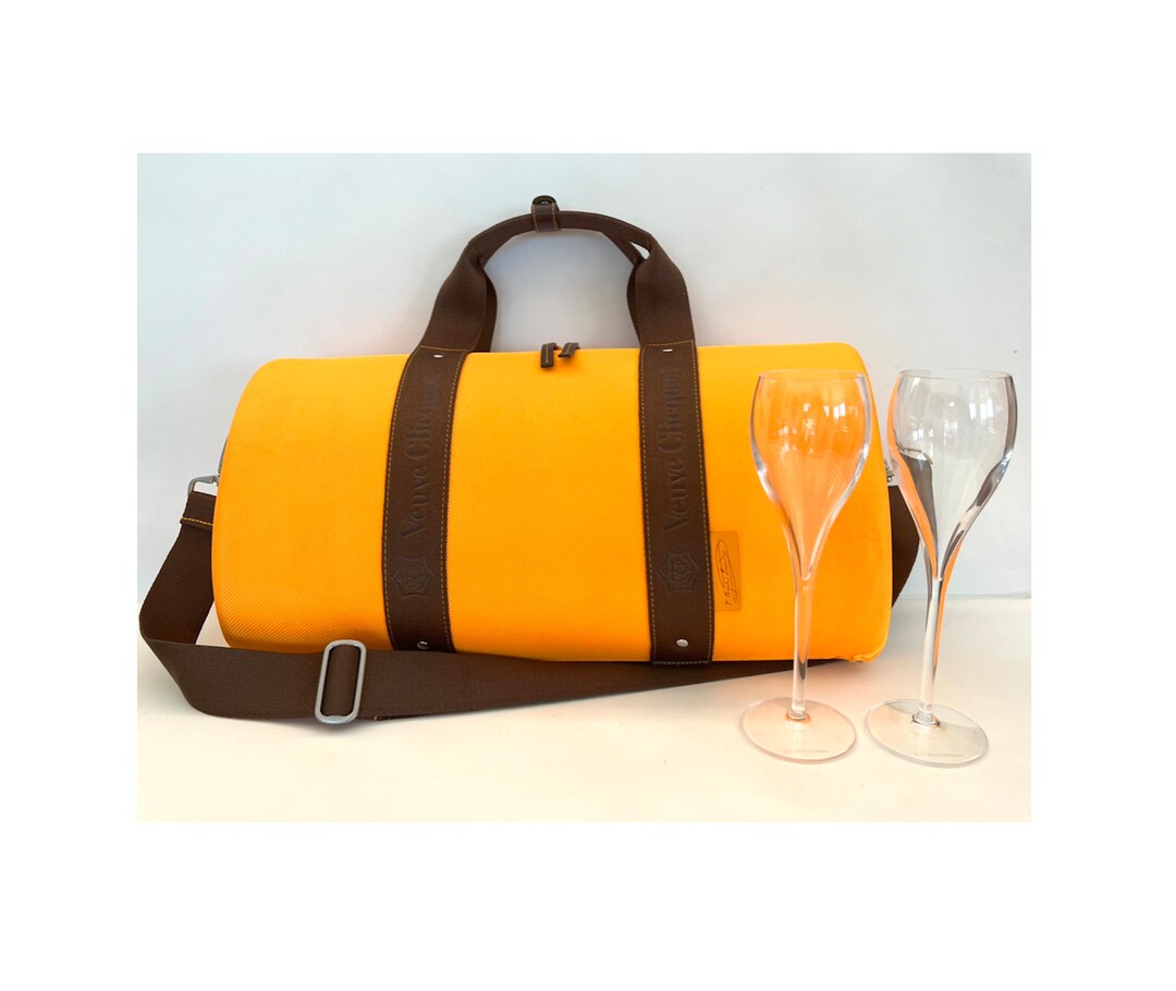 RARE VEUVE CLICQUOT Champagne Neoprene Traveller Tote With 2 Flutes ...