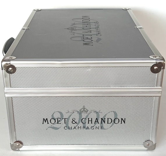 RARE MOET CHANDON Champagne 2000 Millenium Silver Alu… - Gem