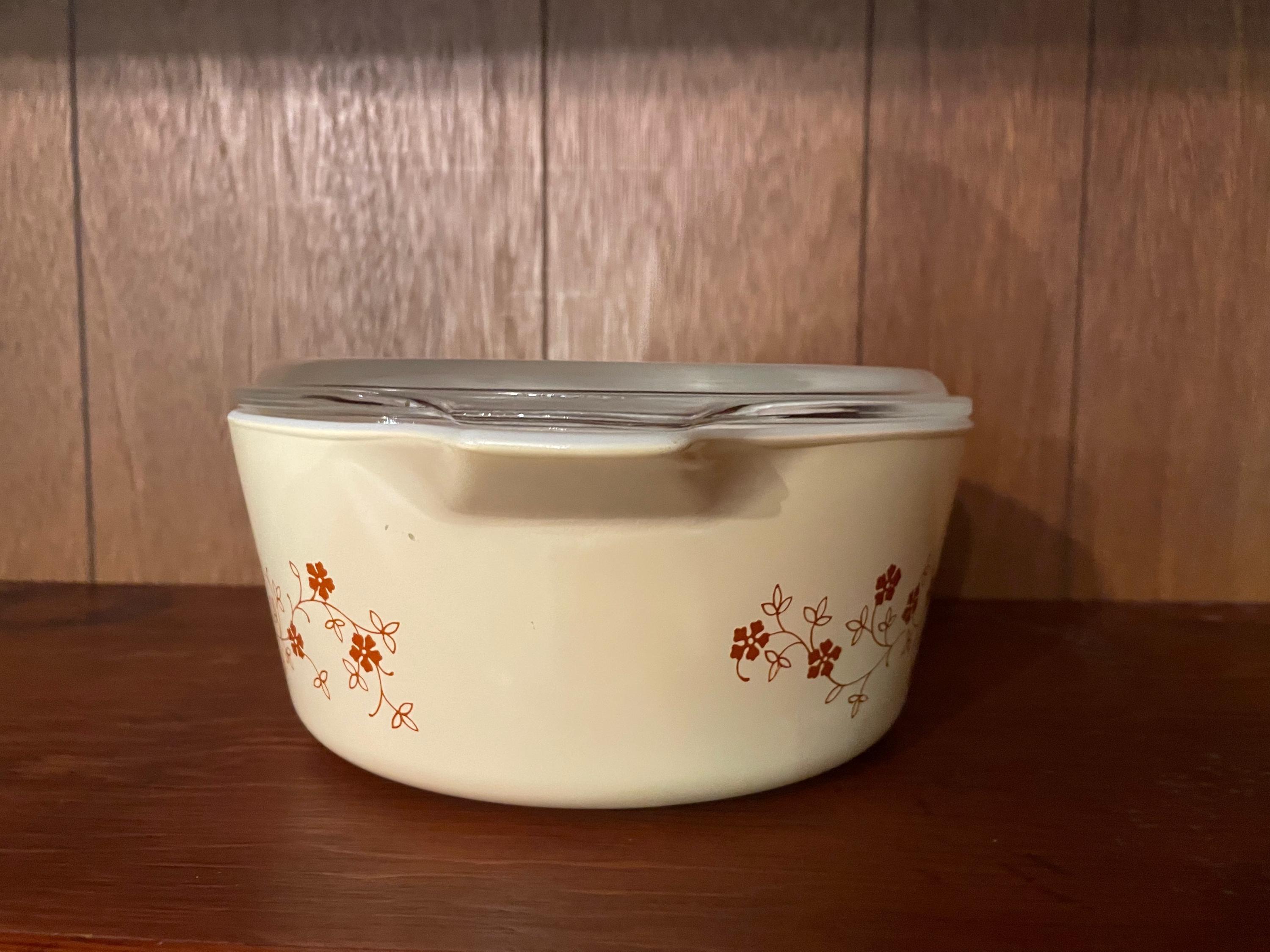 Vintage Covered Pyrex Bowl. 2.5 Quart - Etsy