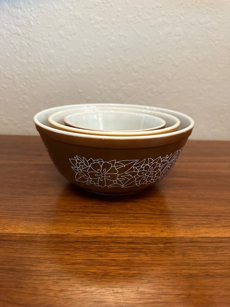 Pyrex Woodland Mixing Bowls Set of 3 - Etsy