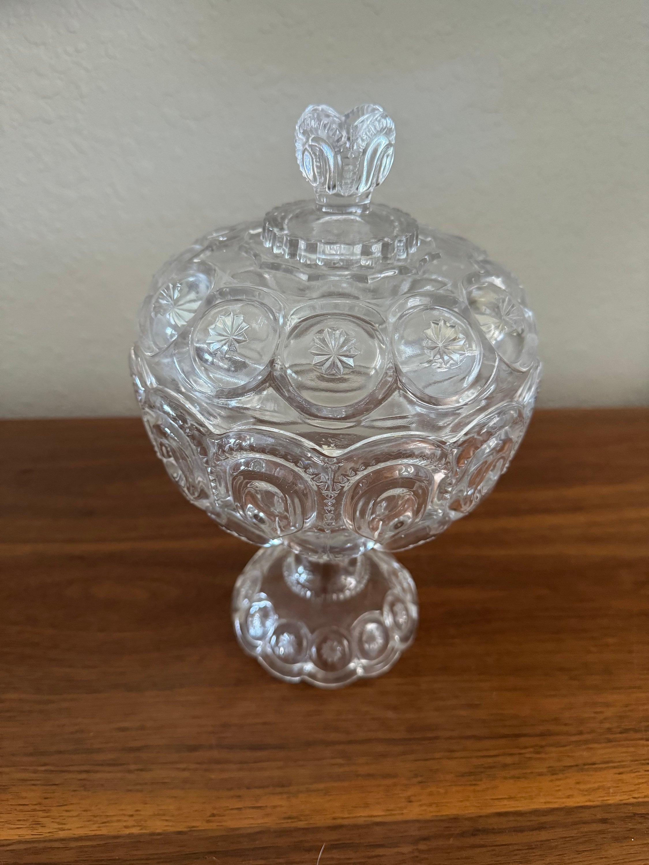 L.E. Smith Glass "moon and Stars" Lidded Compote - Etsy