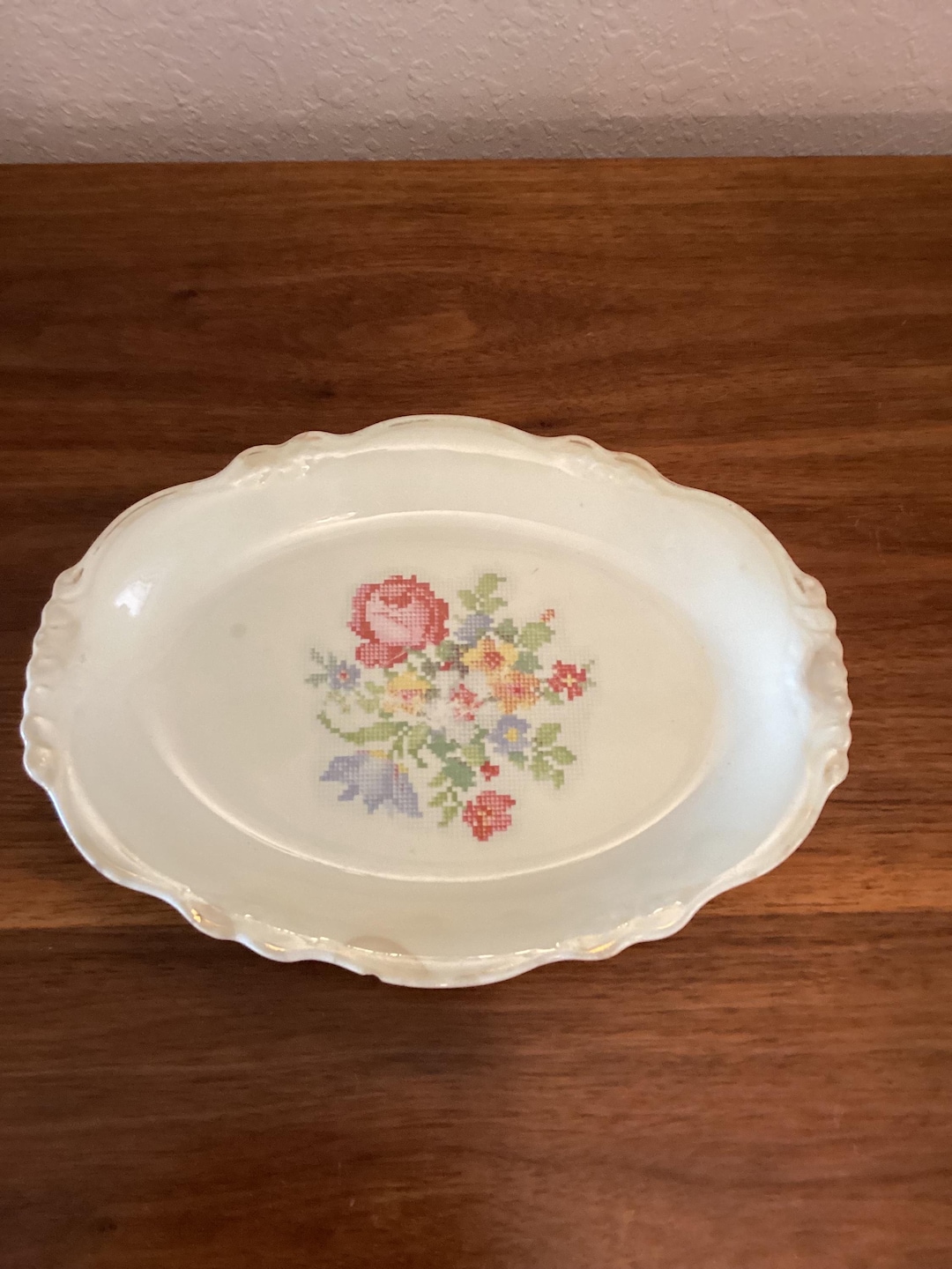 Cunningham & Pickett Petipoint Oval Serving Platter - USA - Etsy