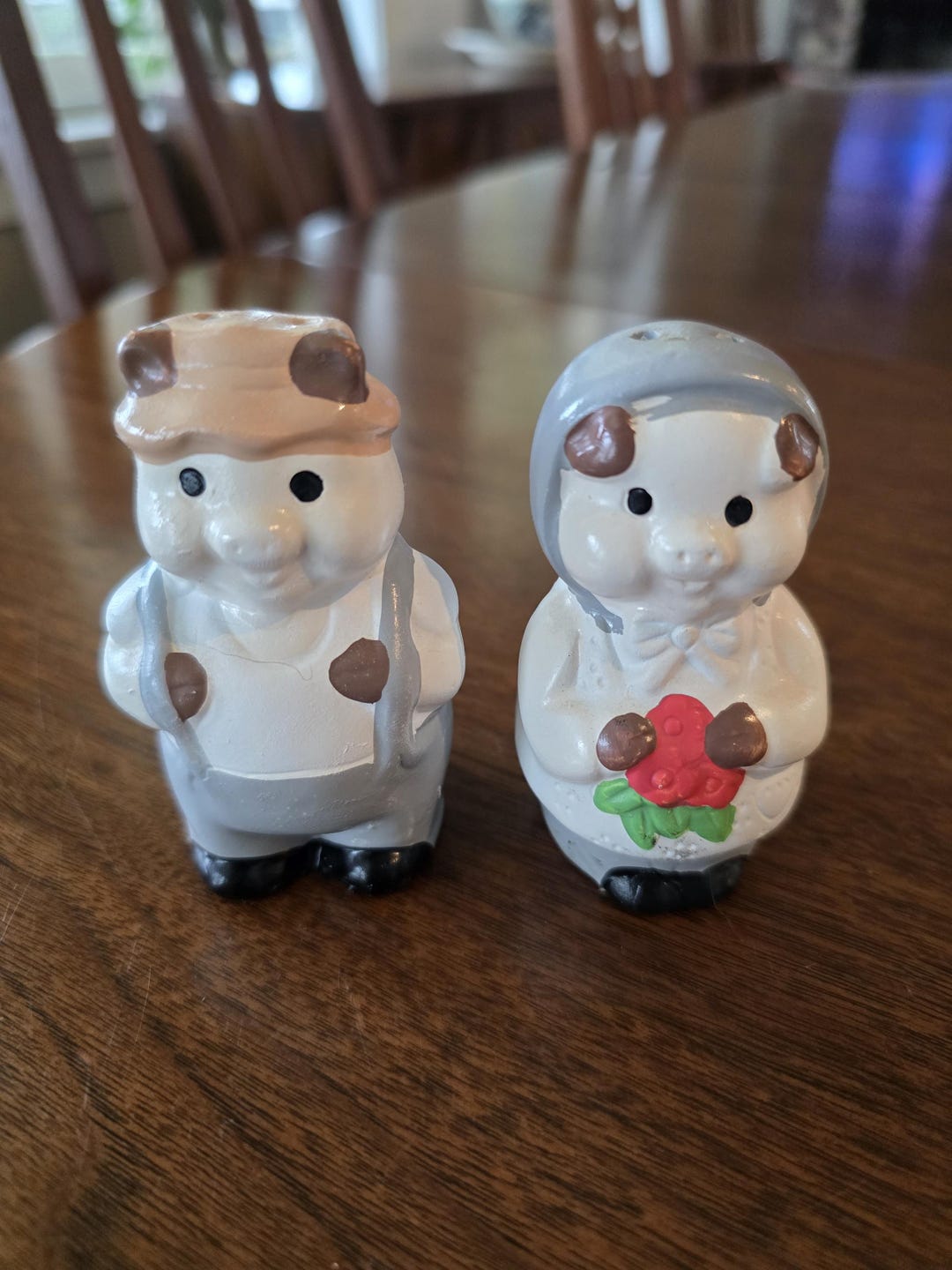 Vintage Mr and Mrs Pig Salt and Pepper Shakers Piggy Piglet Farmer Farm ...