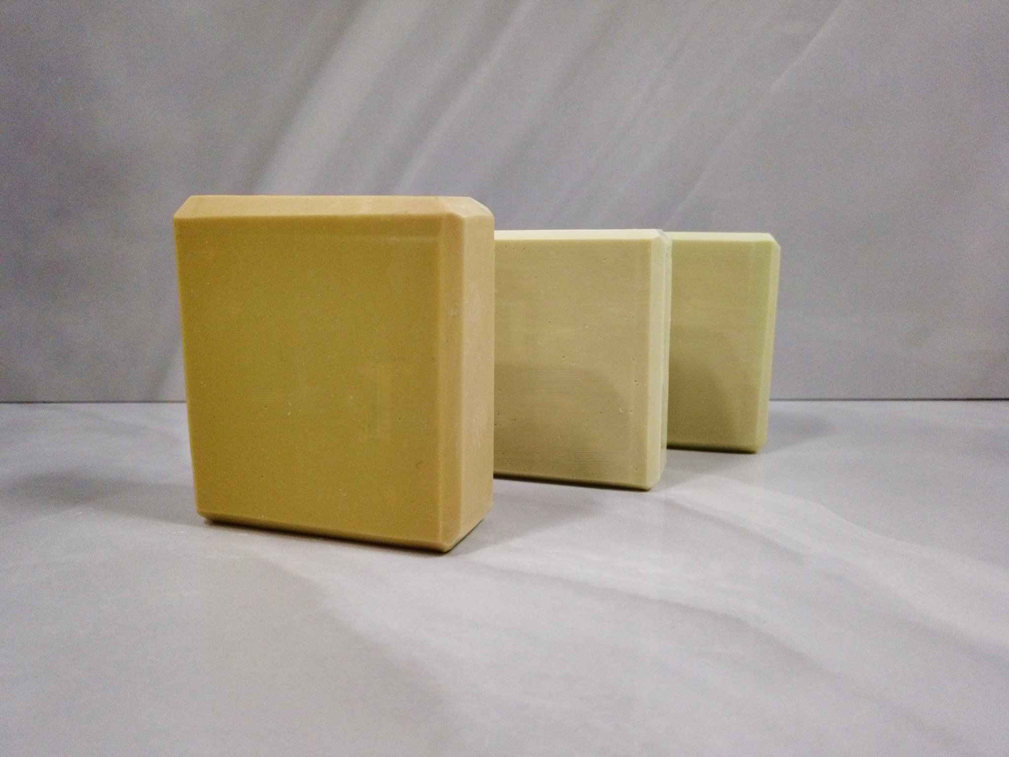 Atelier Trio the Perfect Skin Set of 3 All Natural Square Soaps Natural ...