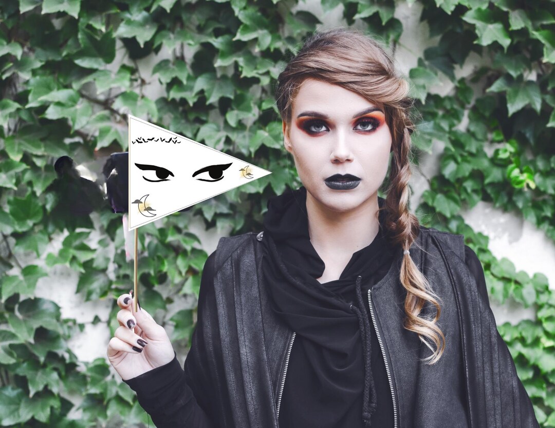 Halloween Pennant Flags: Printable Photo Booth Props, Halloween Party ...