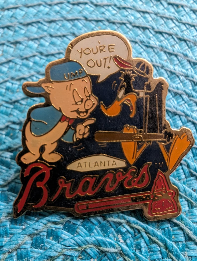 Atlanta Braves Daffy Duck Lapel Pin - Etsy
