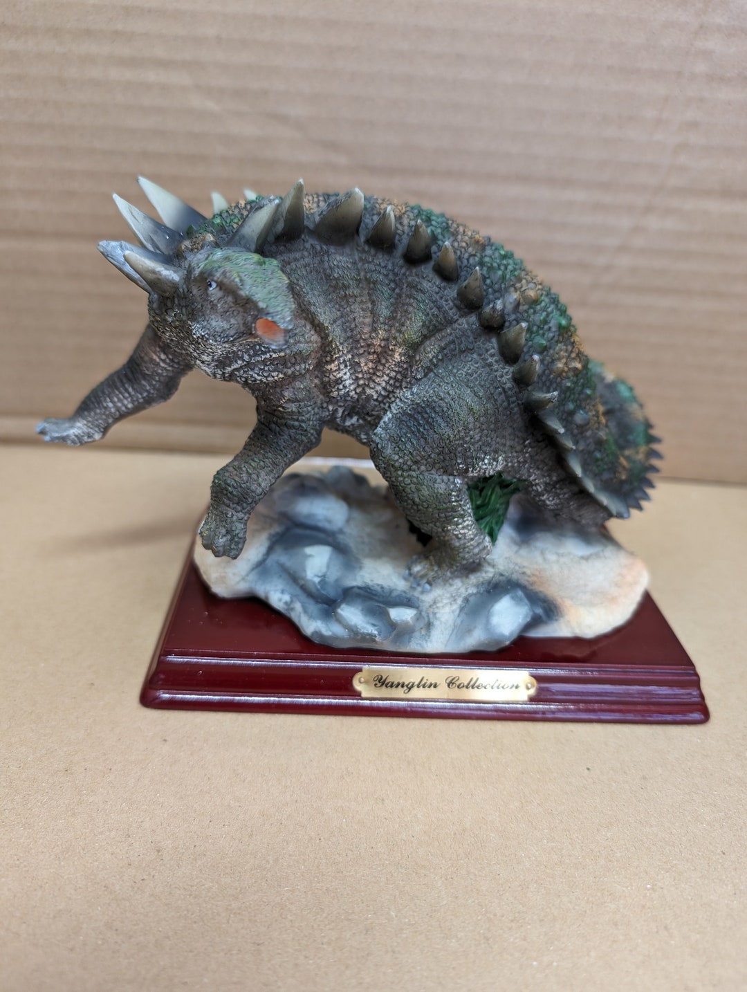 Dinosaur Figurine-nodosaurid Dinosaur - Etsy