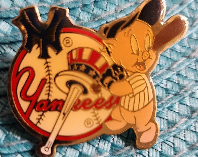 NY Yankees/porky Pig Lapel Pin - Etsy