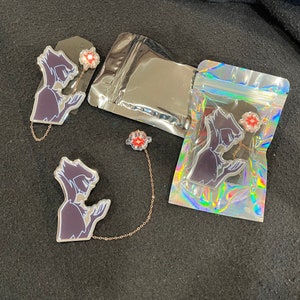 Stolas Look My Way Acrylic Chain Pin With Mini Star Helluva Boss - Etsy