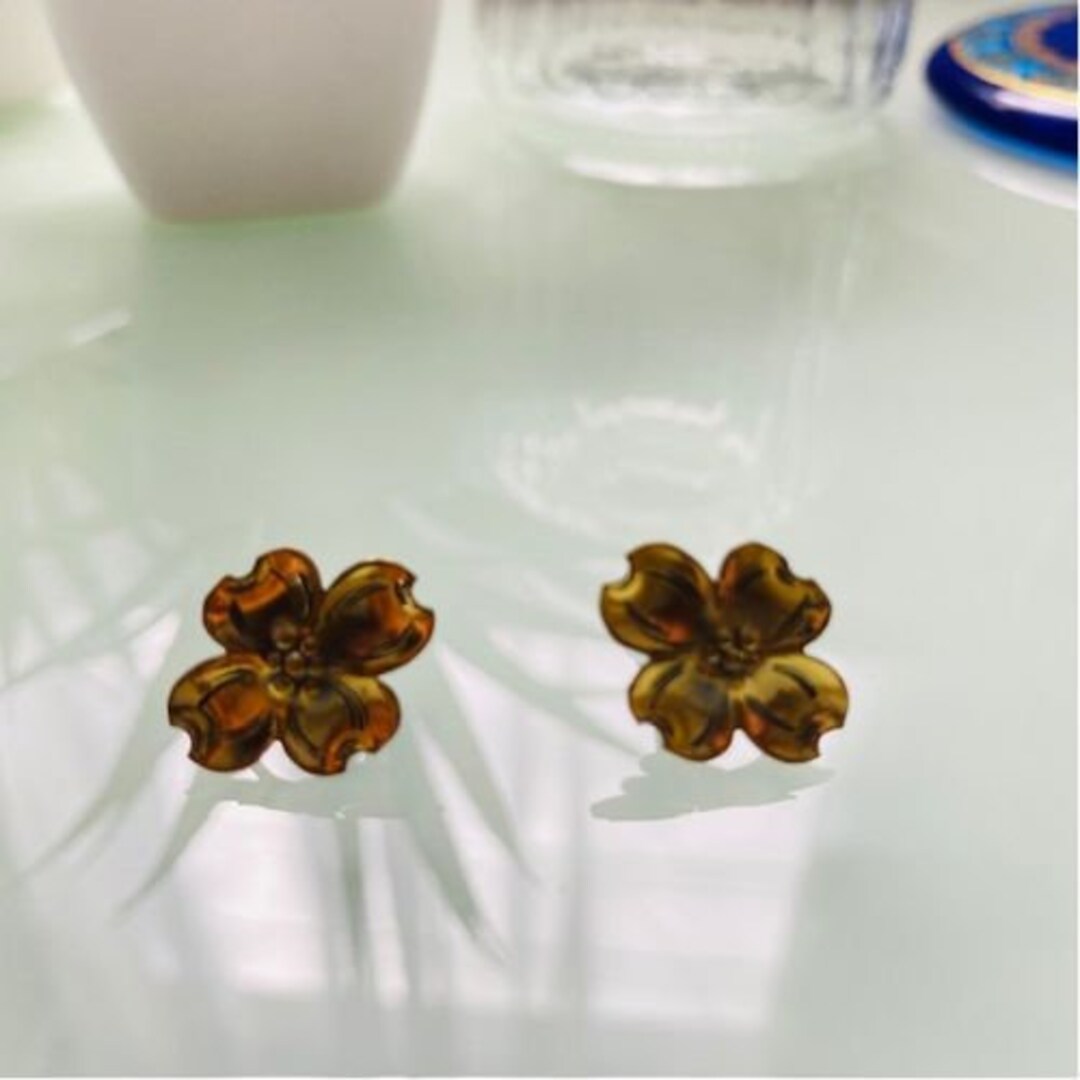 Vintage 1960s Stuart Nye Gold Tone Sterling Flower Floral Screw-back ...