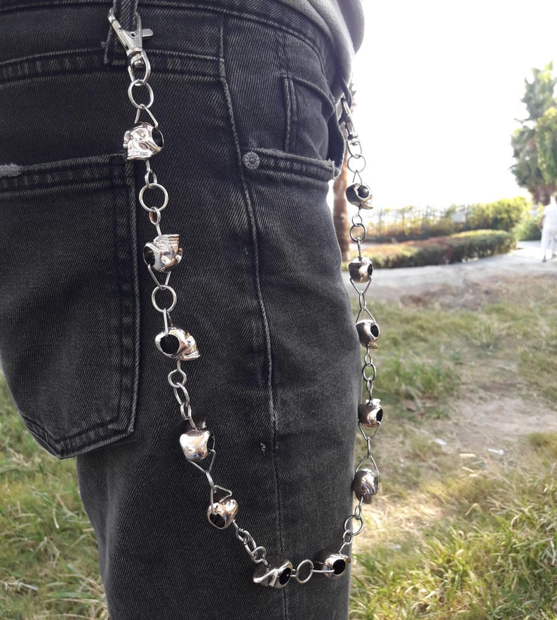 Skull Pants Chain Buckle on the Jeans Pants Aesthetic Accessories Jeans ...
