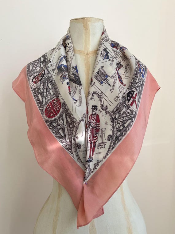 1960s London Map Souvenir Scarf | Landmarks Map Illus… - Gem