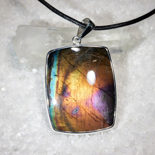Spectrolite Pendant - Etsy