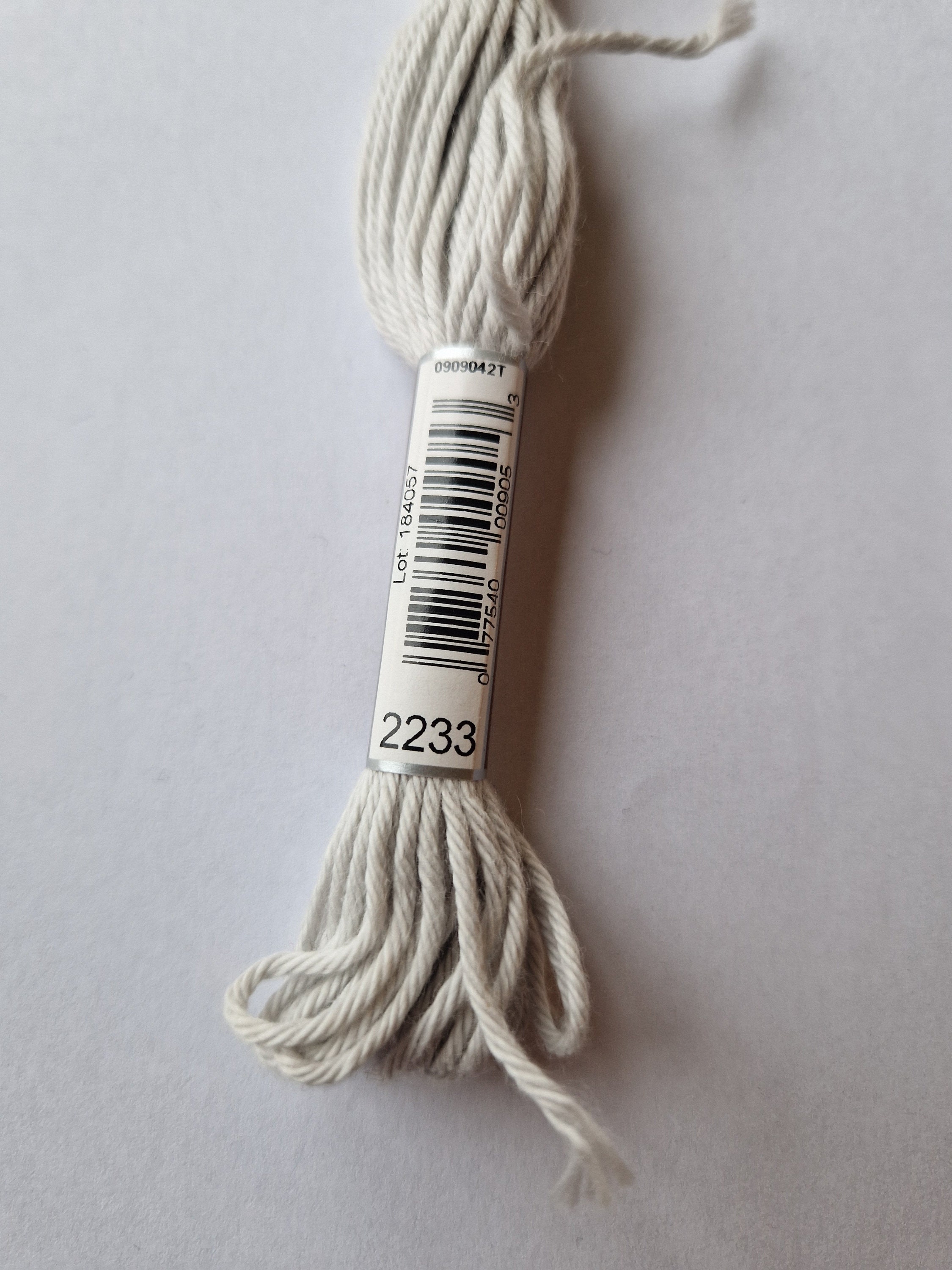 DMC 2233 Light Grey Soft Cotton Yarn, Retors Matte Needlepoint Tapestry ...