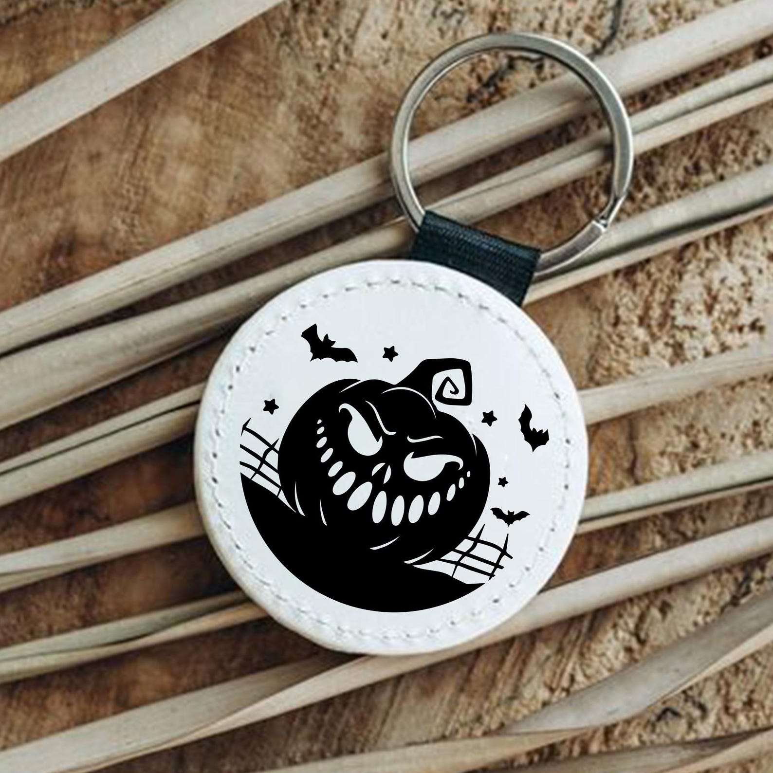 Halloween Keychain Svg Bundle, 15 Halloween SVG, Key Ring Pattern SVG ...