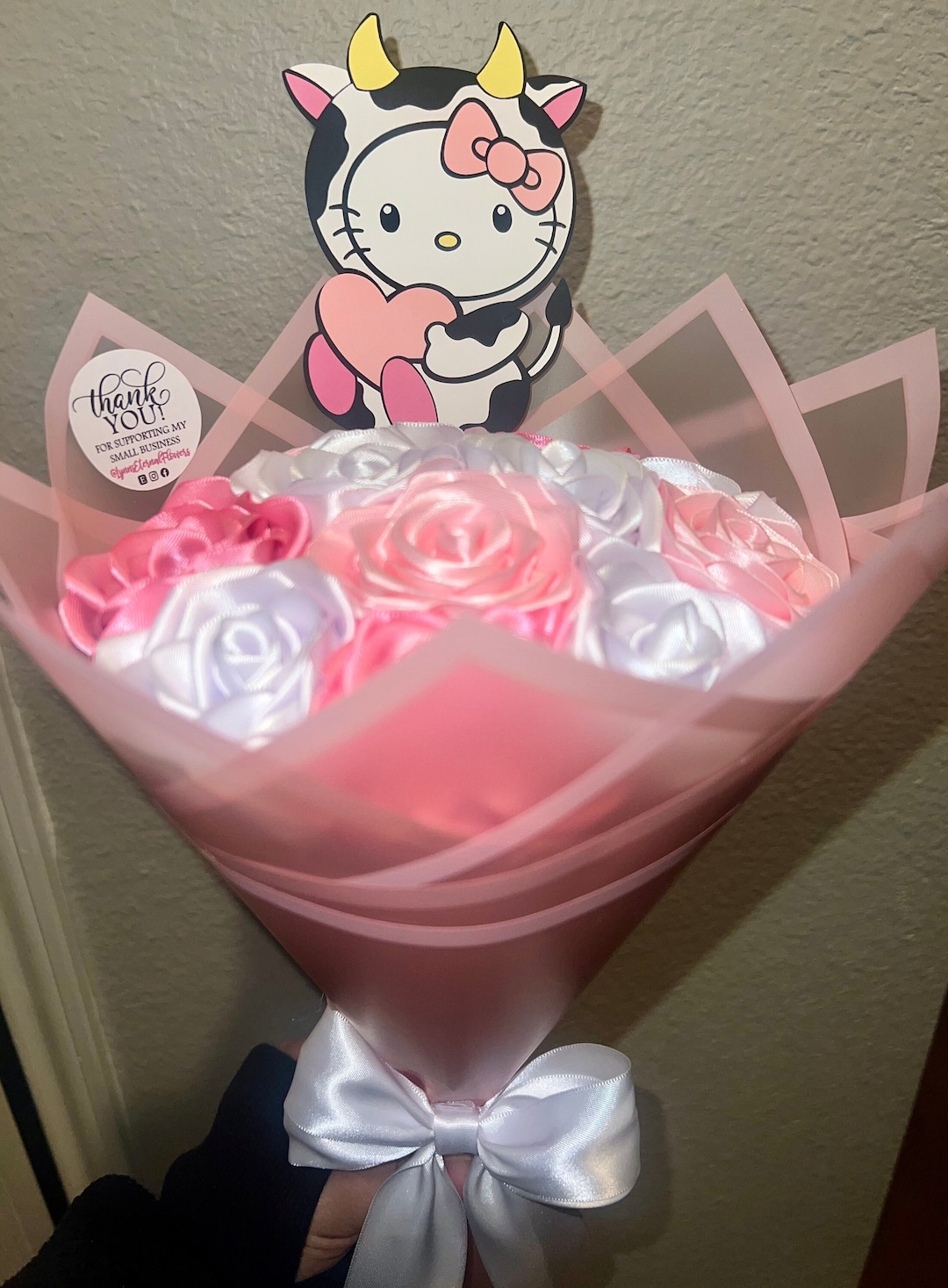 Hello Kitty Cow Topper 12 Eternal Rose Bouquet, Eternal Flower Bouquet ...