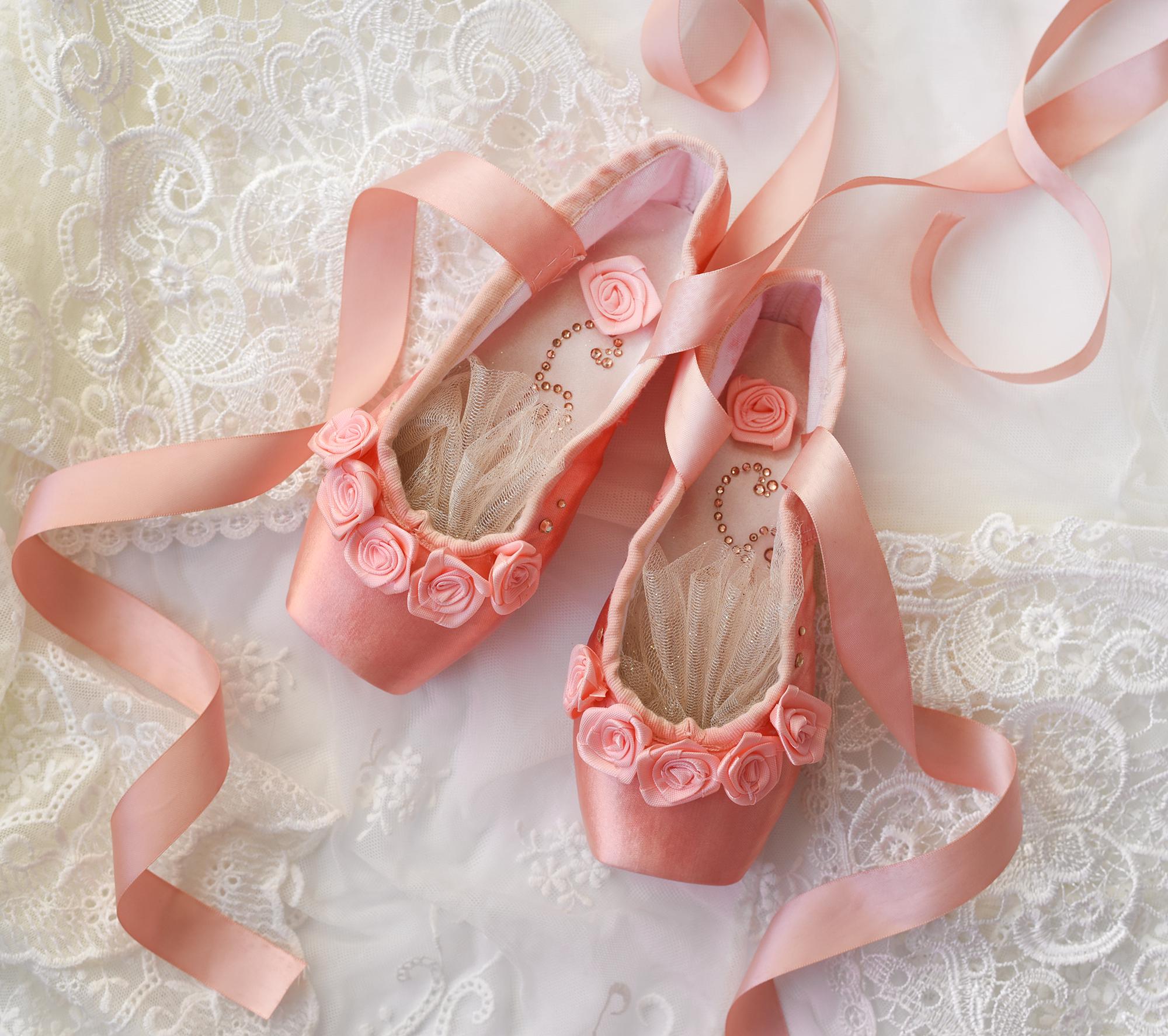 Warm Pink Pointe Shoes With Roses & Rhinestones – Romantic Ballet ...