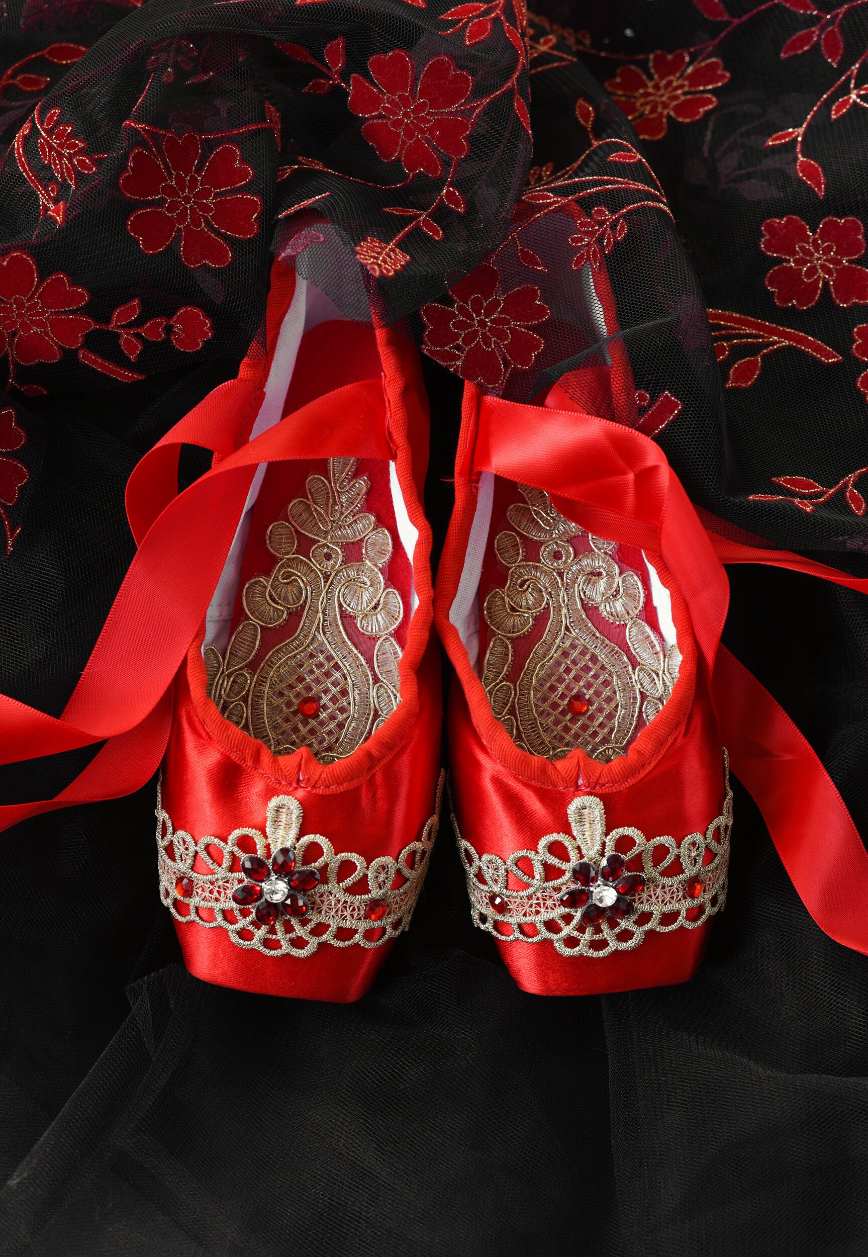 Red Flower Pointe Shoes - Etsy