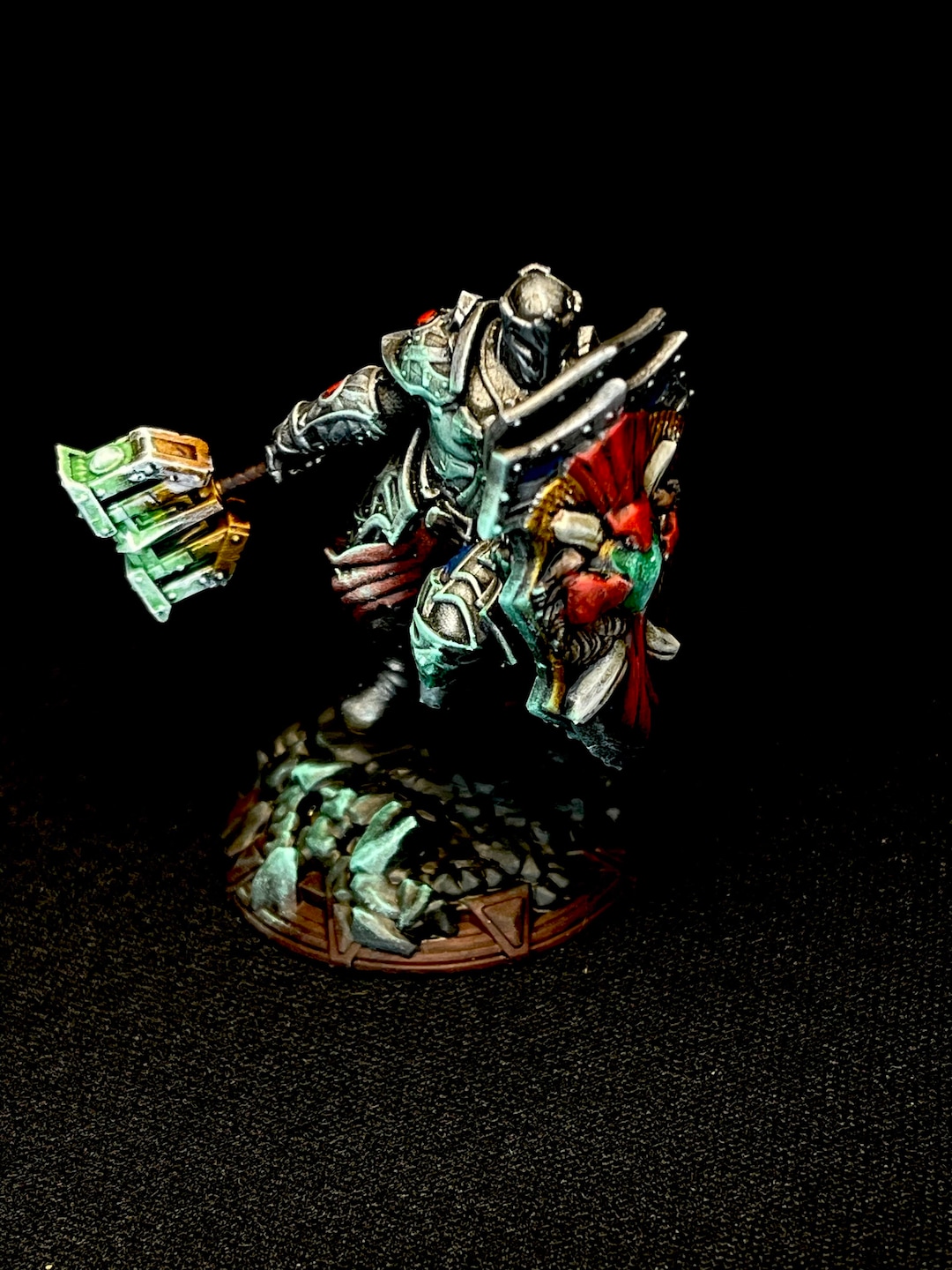 Cardioth- Holy Paladin With Hammer and Shield - Etsy