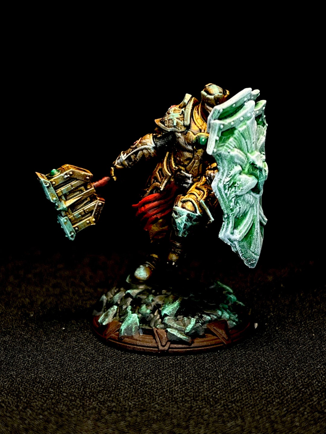 Cardioth Holy Paladin With Hammer and Shield - Etsy