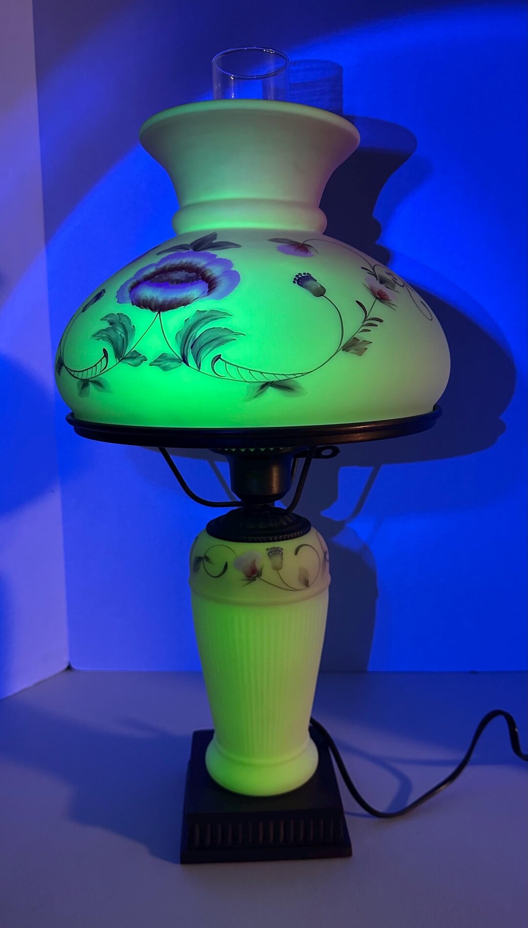 Fenton Burmese Floral Filigree Lamp HP by K Brightbill 178/1000 Uranium ...