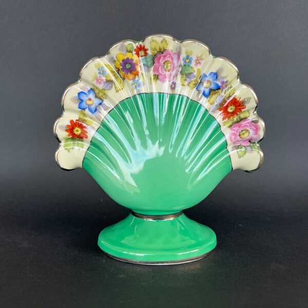 Fan Shaped Vase - Etsy