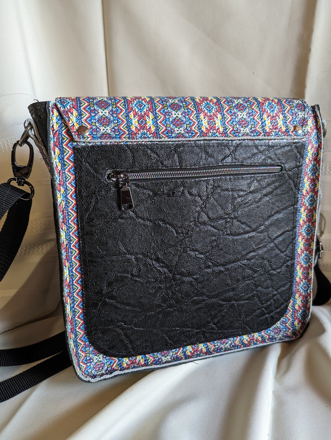 100% Genuine Leather Exterior, Aztec Print, Cross Body Bag, Messenger ...