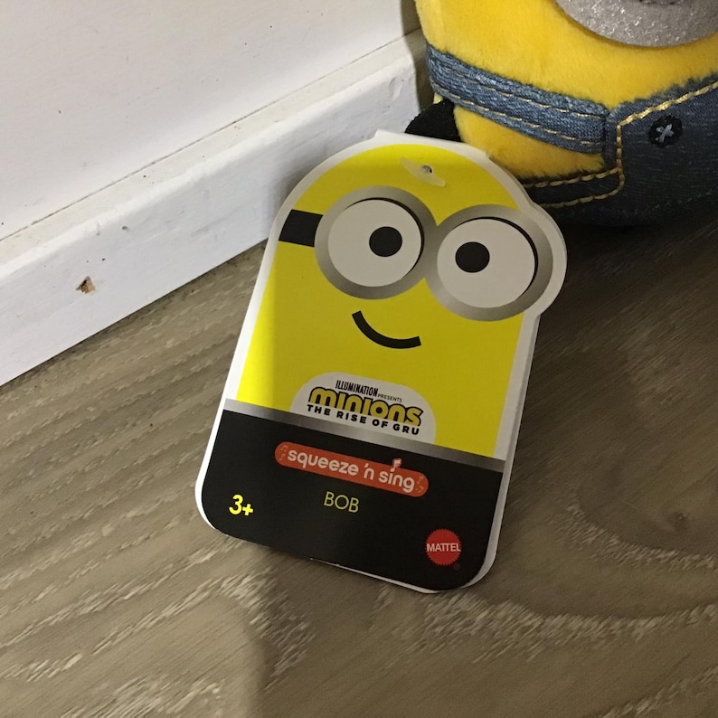 Minions the Rise of Gru Bob the Minion Squeeze N' Sing Stuffed Plush ...