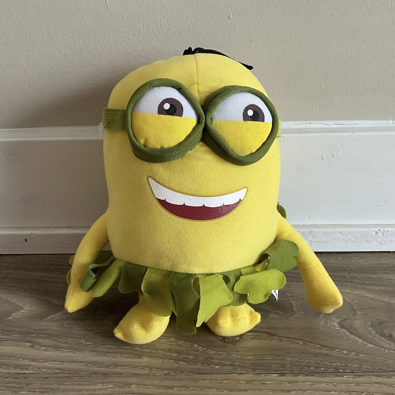 Despicable Me Minion Leaf Plush - Etsy