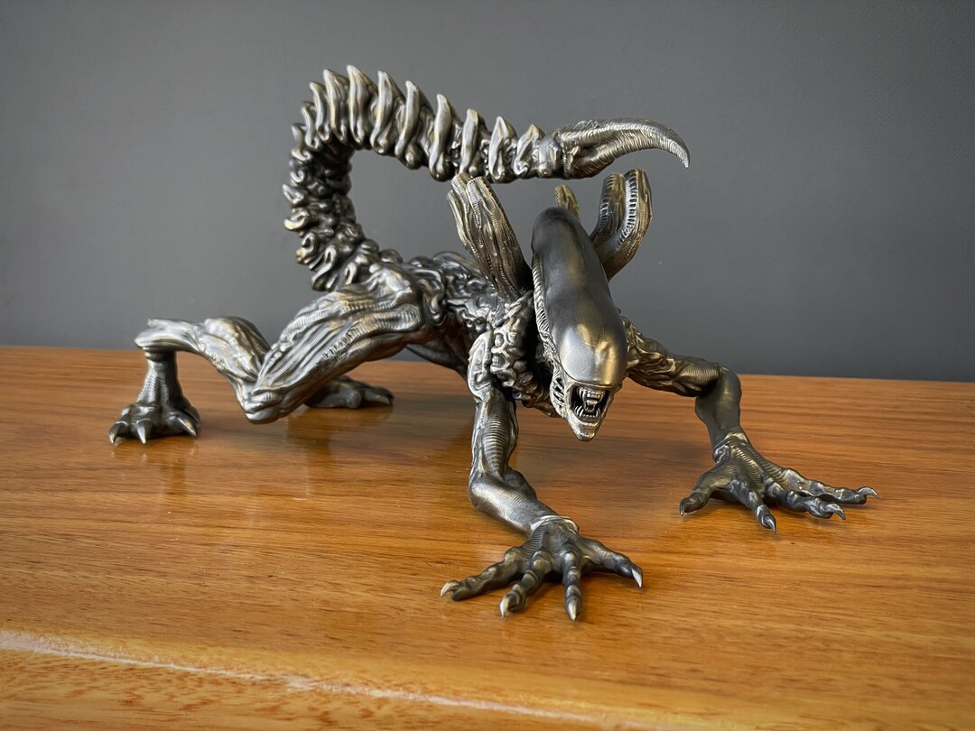 Iron Xenomorph Hand Painted Figurine Magnetic Resin - Etsy