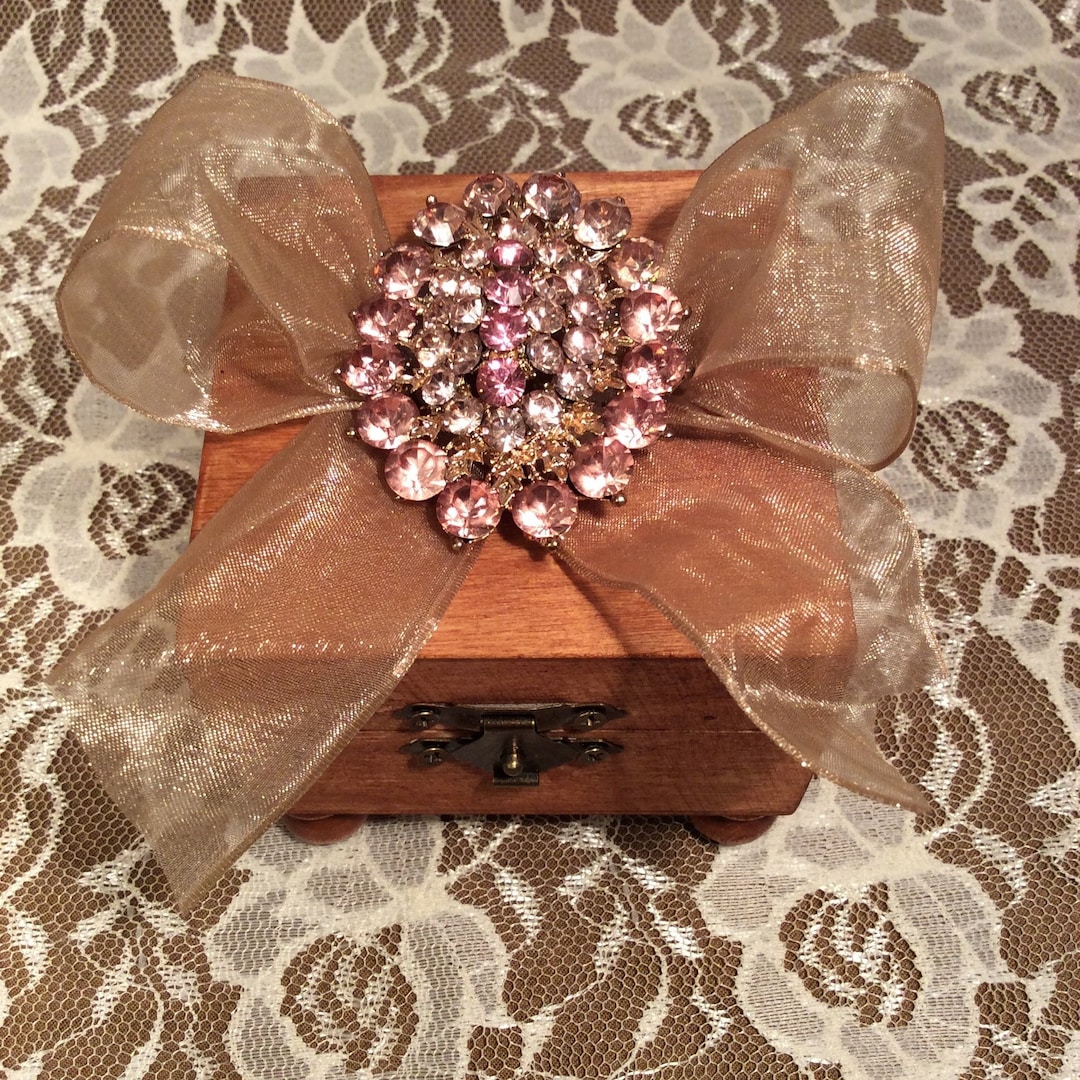 Musical Jewelry or Trinket Box With Pink Stone Pendent and Shear Tan ...