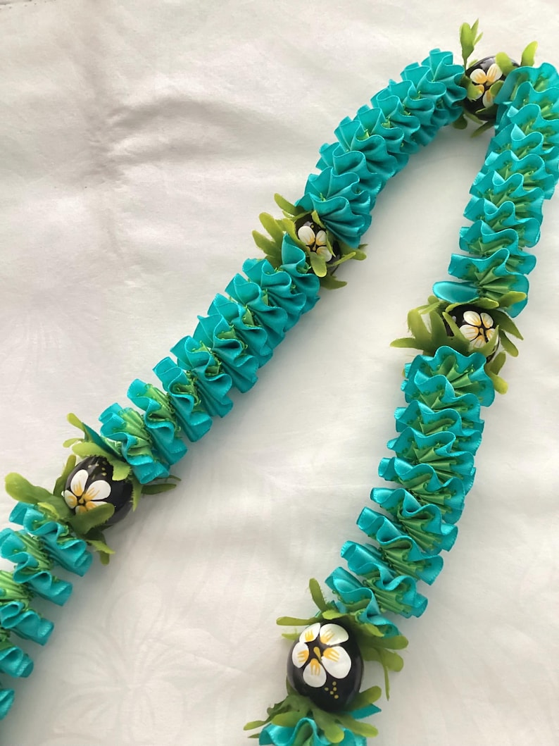 Ribbon Lei, Handmade, Celebration, Birthday, Wedding, Graduation - Etsy