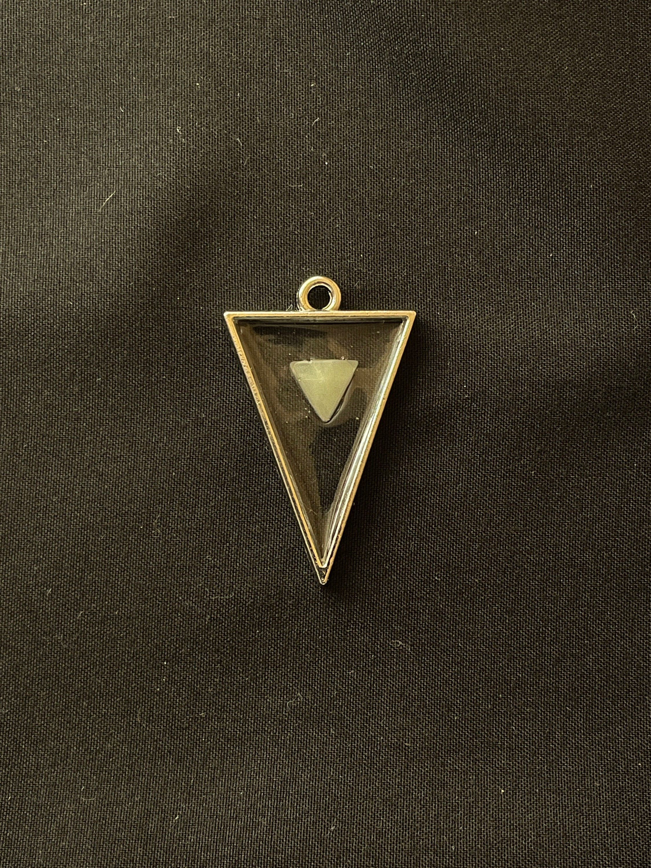 UV Reactive Triangle Inception Necklace - Etsy