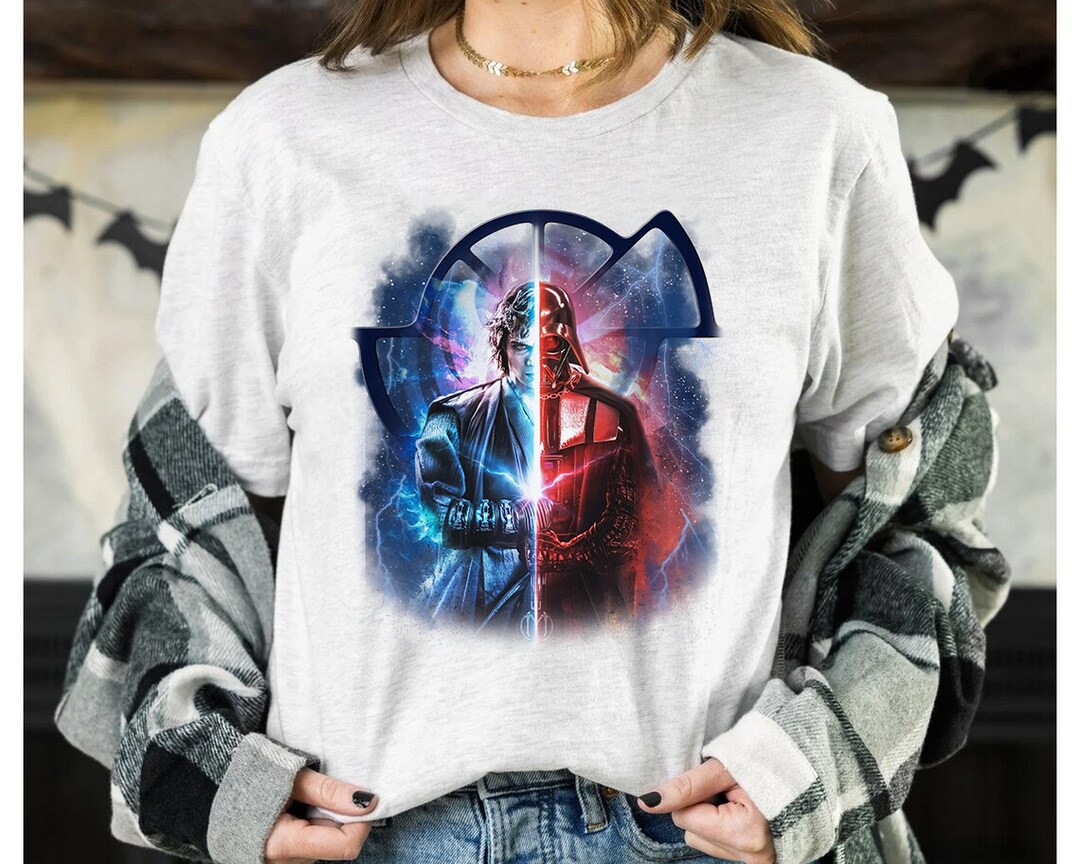 Star Wars Anakin Skywalker & Darth Vader Camisa con sable de luz de ...