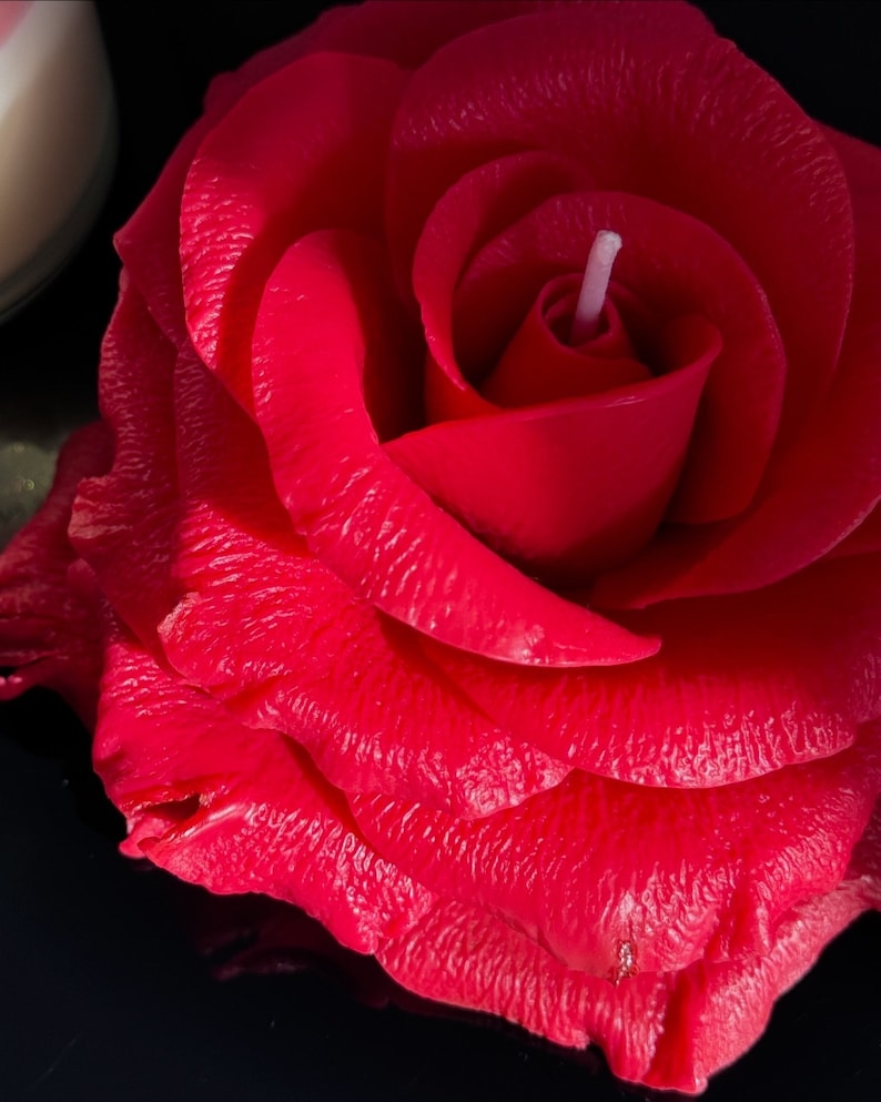 Realistic Red Rose Candle, Beeswax Flower, Unique Christmas Gift - Etsy