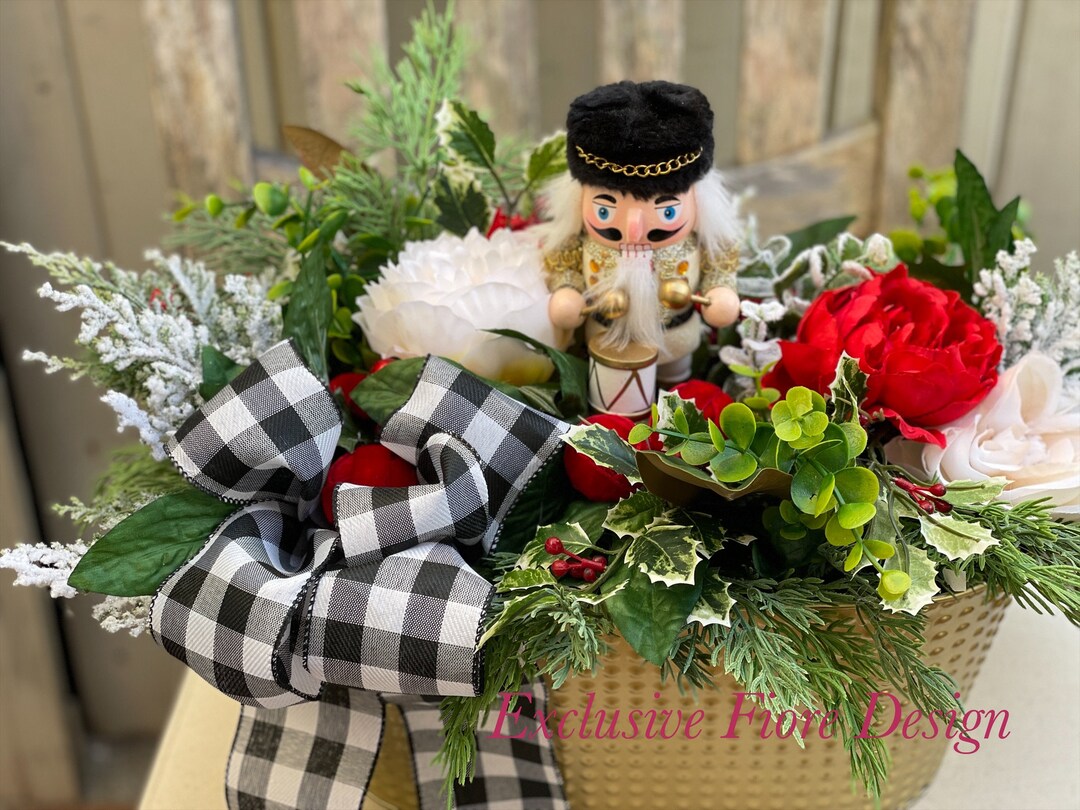 Nutcracker Holiday Centerpiece, Buffalo Check Bow, Gold Container - Etsy
