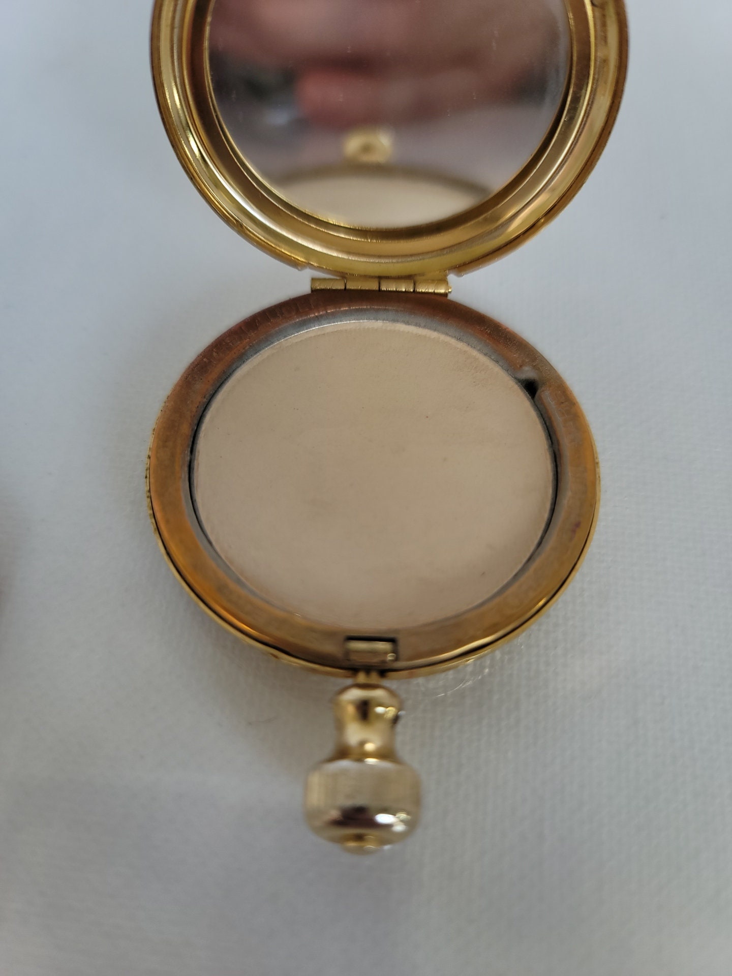 This Vintage Sun Burst Estee Lauder Gold Compact - Etsy