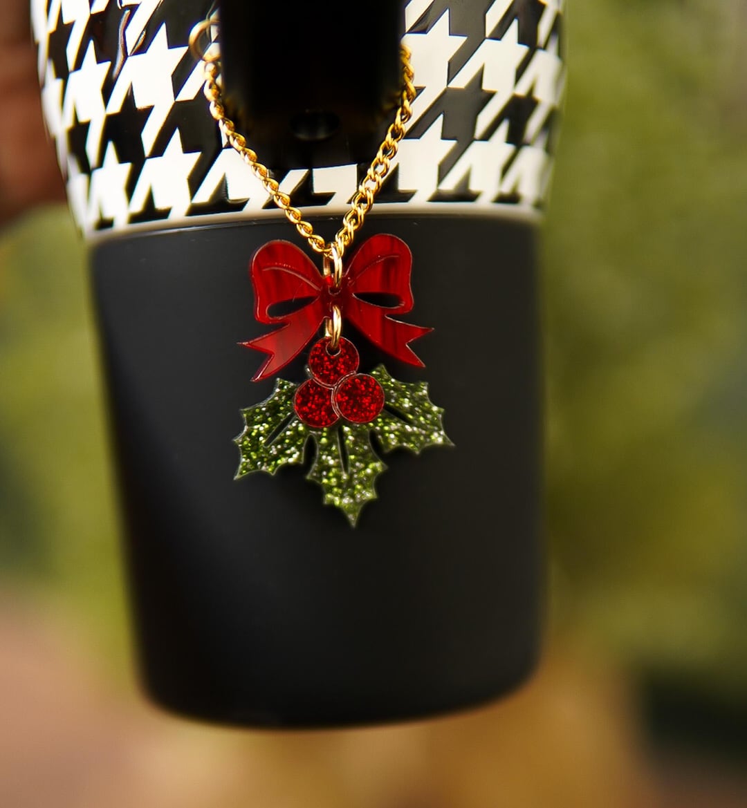 Mistletoe Bow Tumbler Handle Charm: Glittery Acrylic Charms - Etsy