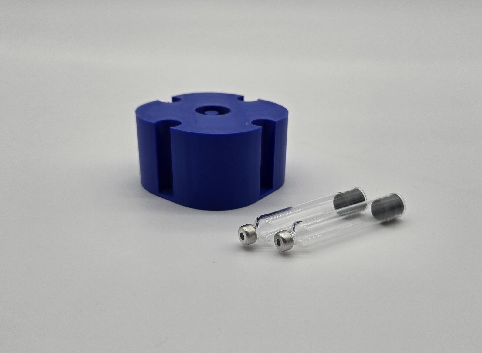 3ml Cartridge Vial Stand & Holder | 4 Slots With Center Plunger ...