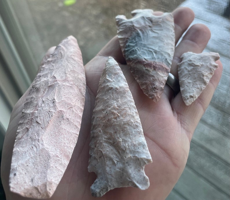 Lot of 8 Arrowheads - Lot of Arrowhead Points - Stone Arrowheads ...