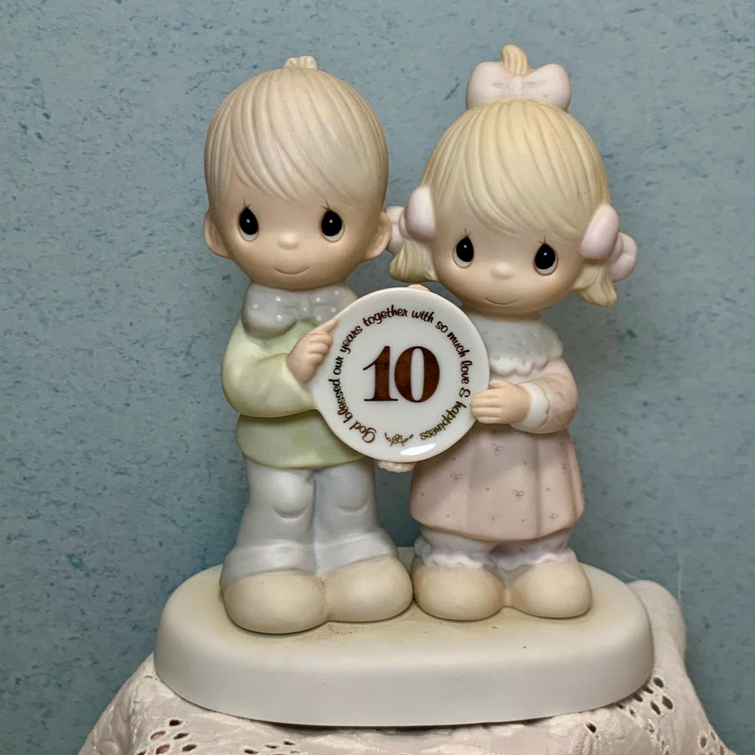 Vintage 1983 Precious Moments Figurine – "god Blessed Our Years ...