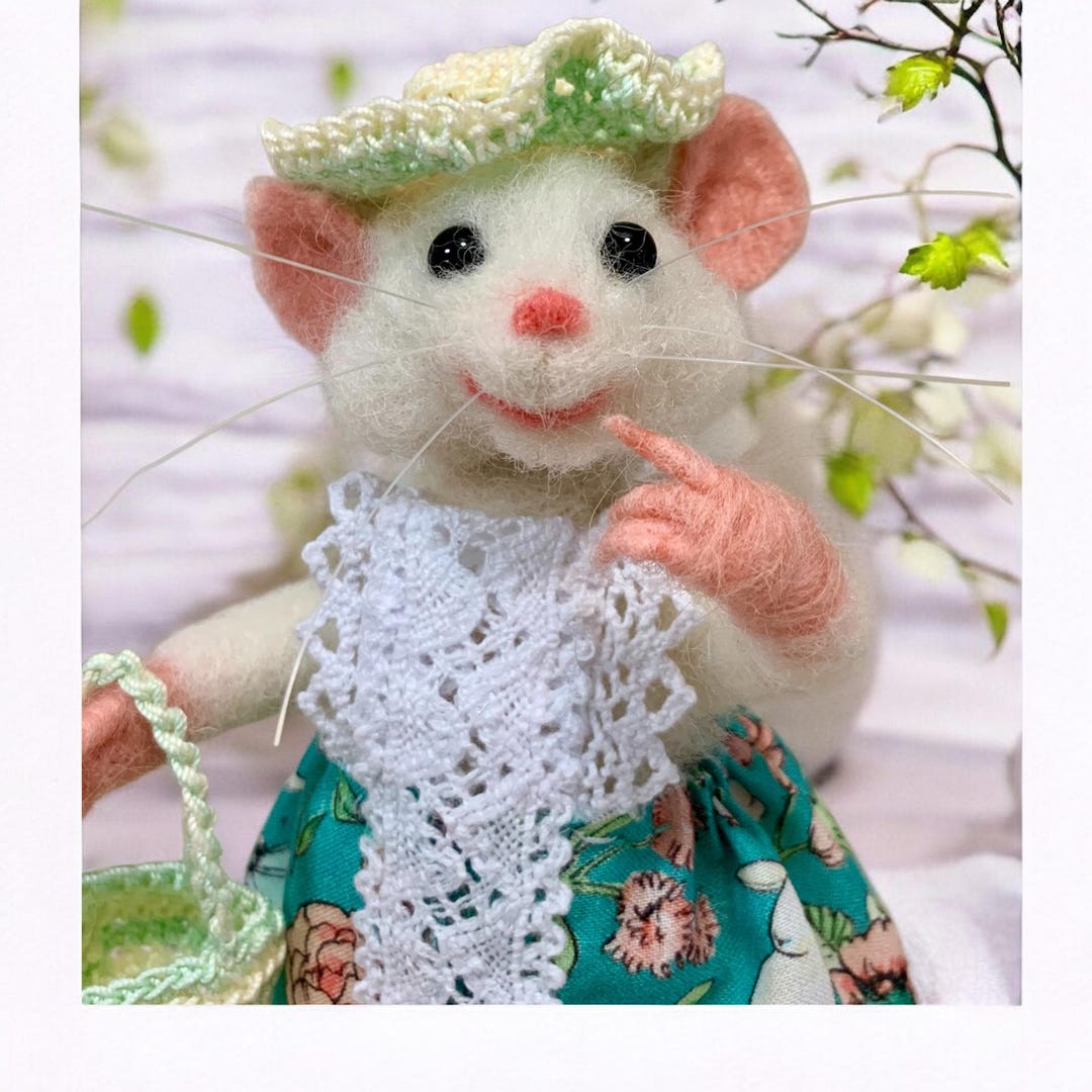 Handmade Needle Felted Mouse – Spring Decor – Eloise the Gardener Mouse ...