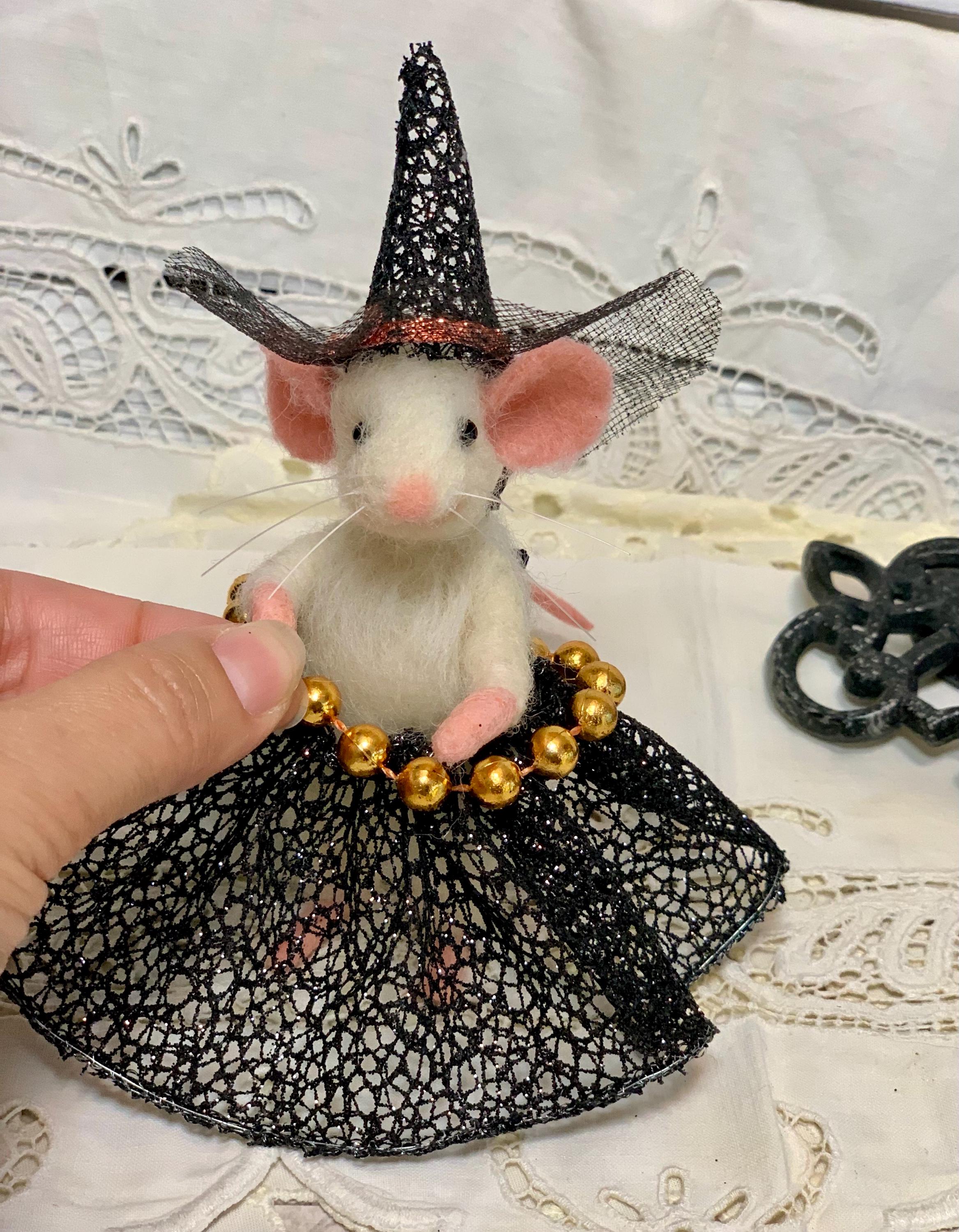 Needle Felted Mouse Pippa Witch, Halloween Wool Animal, Poseable ...