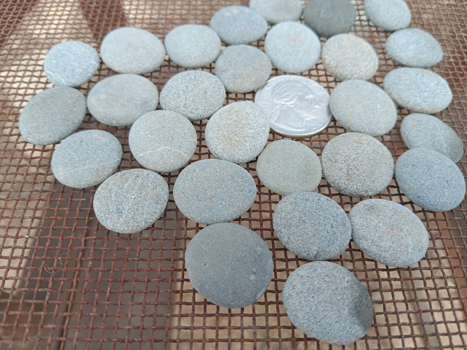 30 1 Inch Small Flat Round Beach Stones Pebbles for Jewelry Drilling ...
