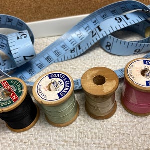 Vintage Wood Spools of Thread - Etsy