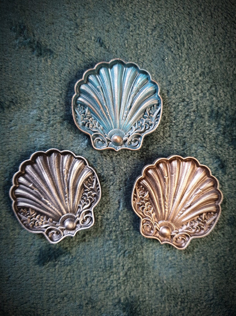 Scallop Shell Pin - Etsy