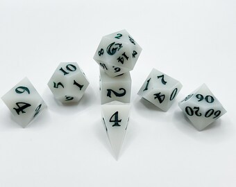 Grave Cleric Dice Set - Etsy