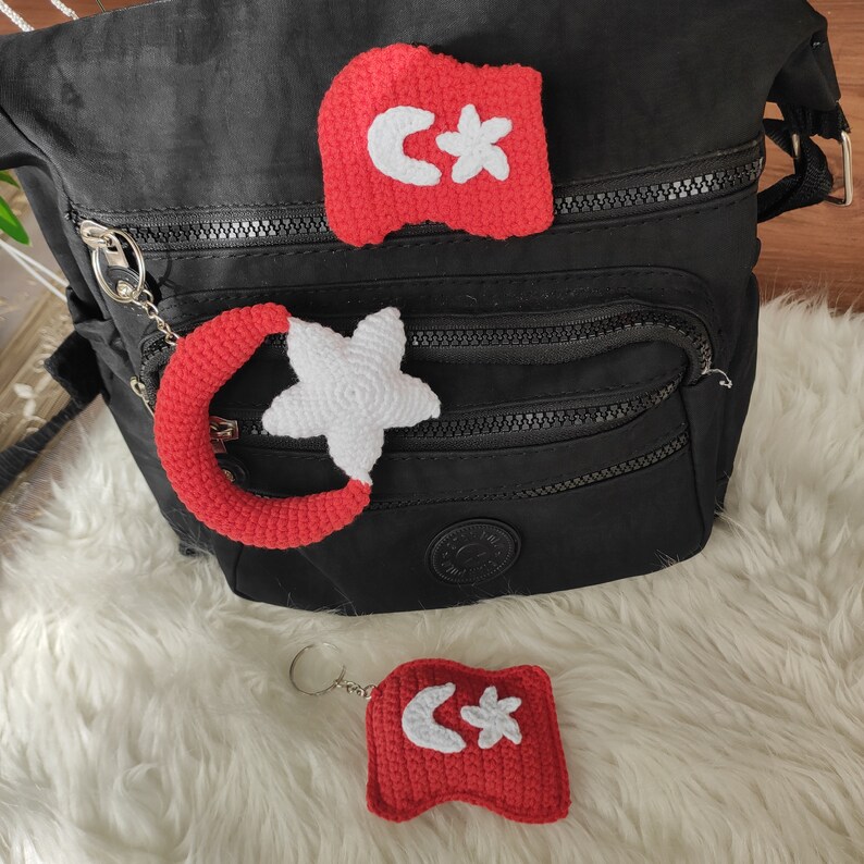 Turkish Flag, Crochet Flag Keychain, Keychain and Brooch Models ...